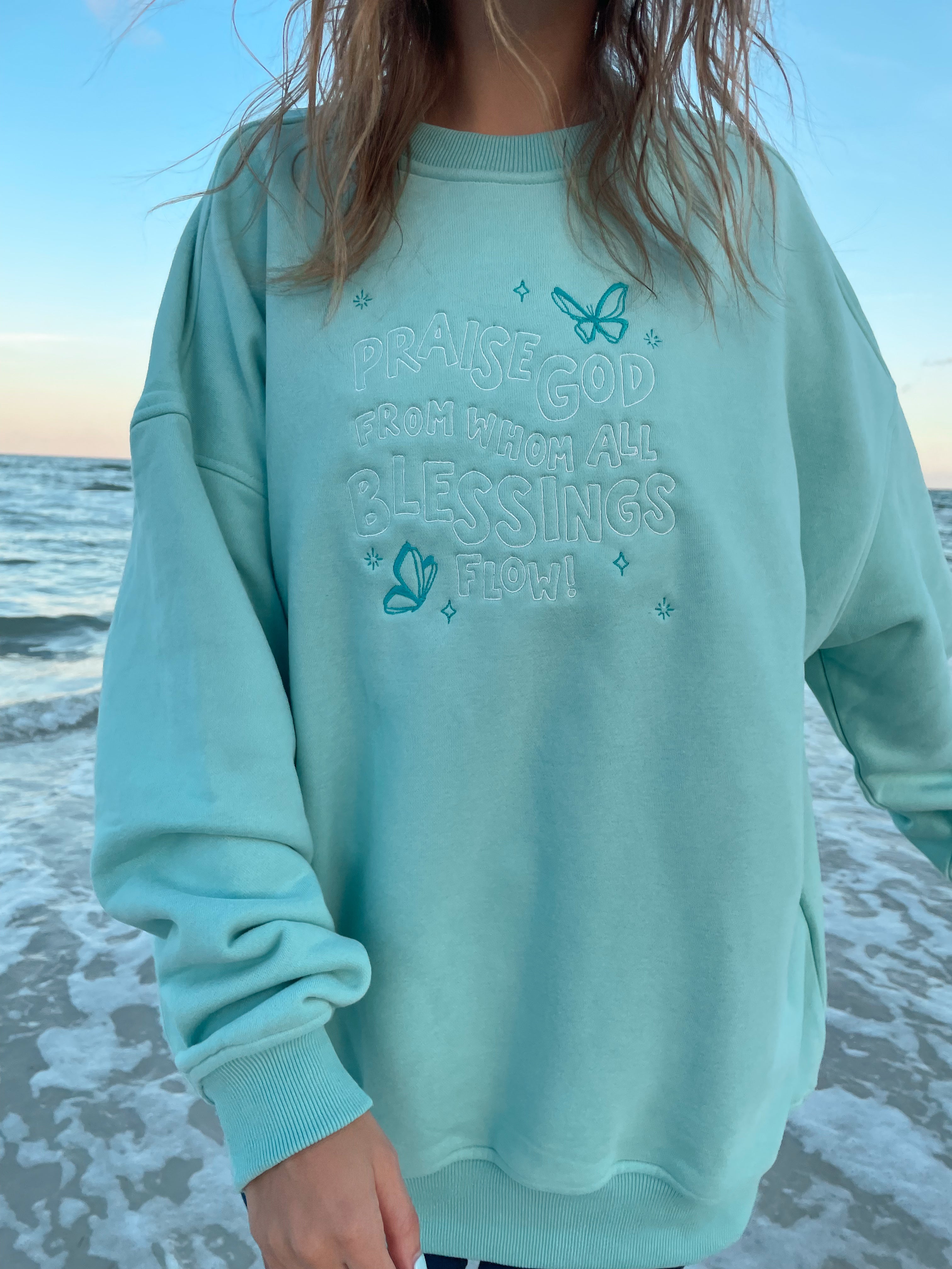 “Praise God” crew – Poppy Petal